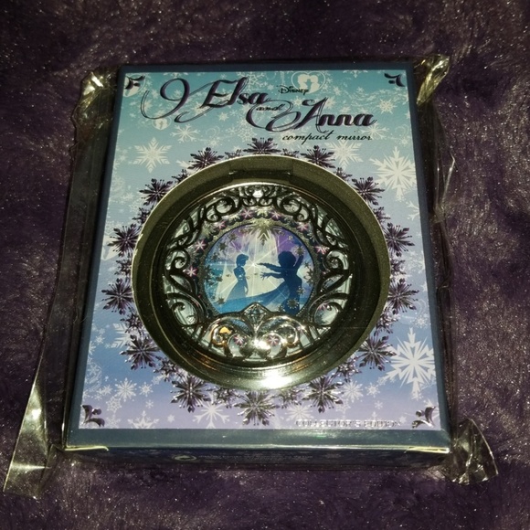 Disney | Accessories | Disney Elsa And Anna Compact Mirror | Poshmark
